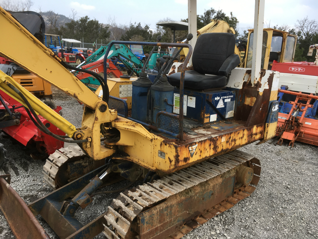 MINI EXCAVATOR/ KOMATSU/ PC10-6/ 20795/ 3163h – Used Farm Tractor.com