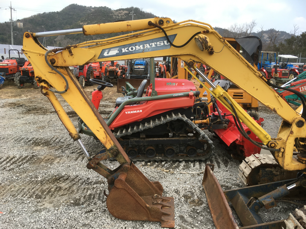 MINI EXCAVATOR/ KOMATSU/ PC10-6/ 20795/ 3163h – Used Farm Tractor.com